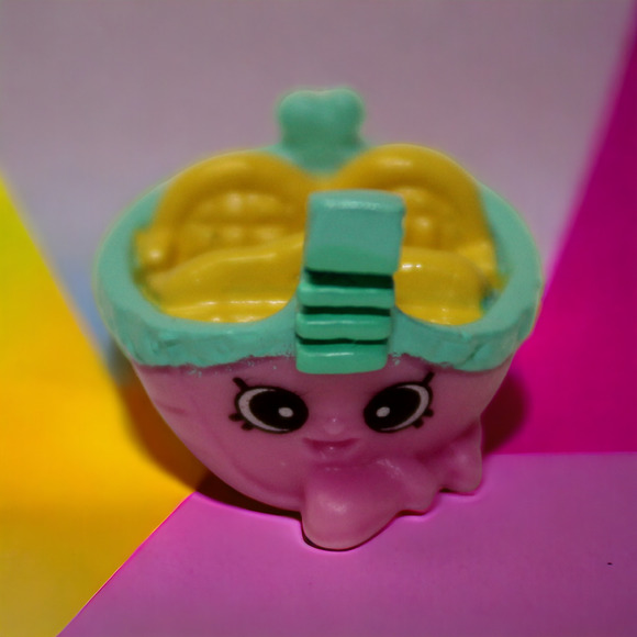 moose toys | Toys | Shopkins Lola Gondola World Vacation Italian Tour ...